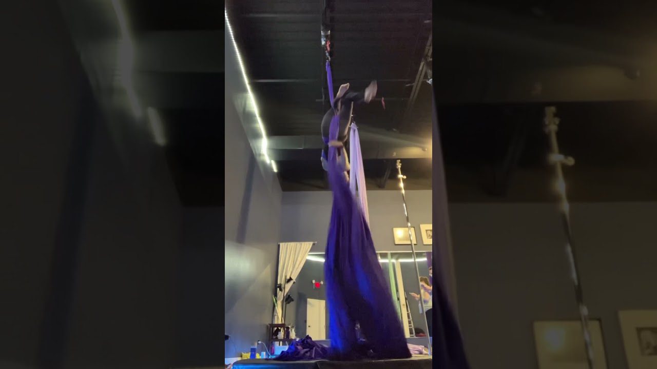 Aerial Silks ~ No Hands Star Drop - AerialFitness