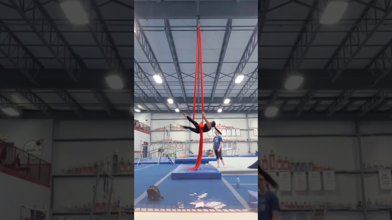 Aerial silks- hocks drop. Non directional - AerialFitness