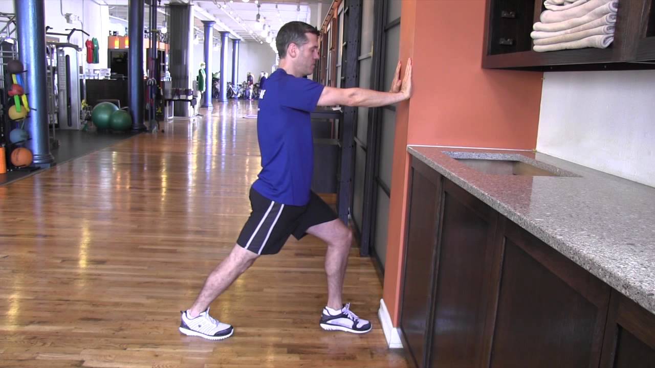 3D Dynamic Calf Stretch - AerialFitness