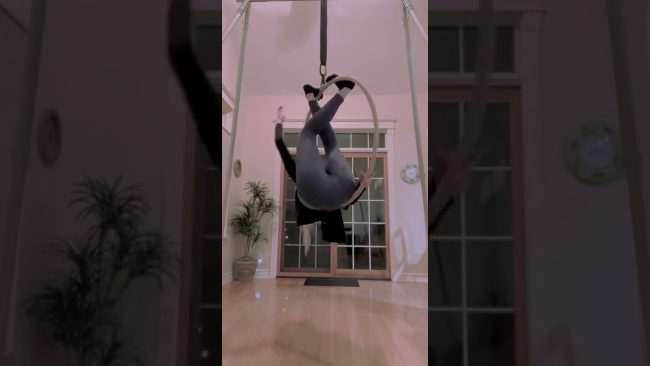 Aerial Hoop / Lyra Tricks, Tutorials, & Lessons: MITM Toe Hold #shorts ...